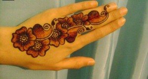 24 Beautiful Mehendi Designs For Your Hands - Body Art Guru