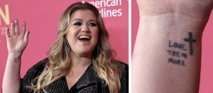 Kelly Clarkson's 14 Tattoos & Their Meanings - Body Art Guru