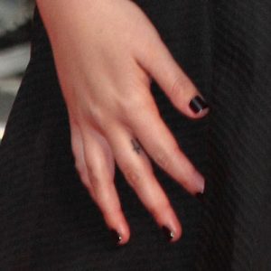 Kate Upton's 2 Tattoos & Their Meanings - Body Art Guru