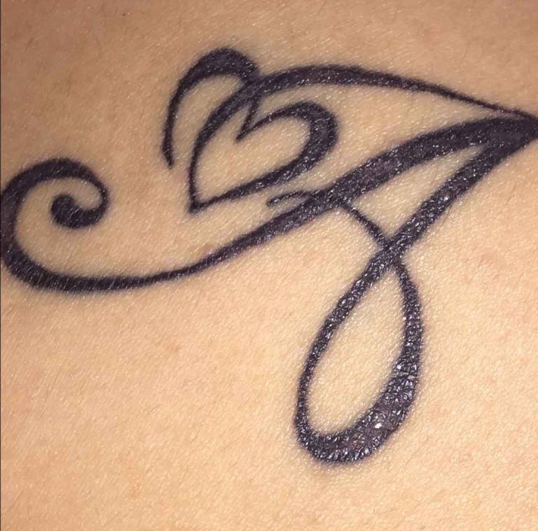 Letter A With Heart Tattoo Designs On Hand Connors Antence Letter A With Heart Tattoo Designs On Hand Connors Antence