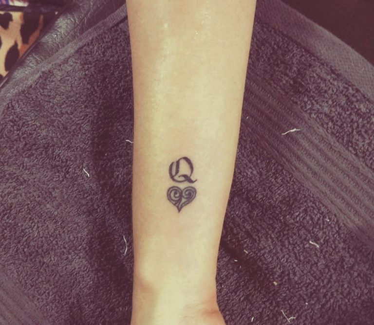 20 Amazing Q Letter Tattoo Designs and Ideas - Body Art Guru