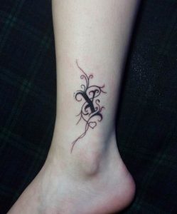 15 Amazing Y Letter Tattoo Designs and Ideas - Body Art Guru