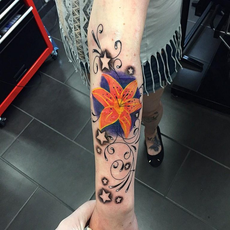200 Amazing Lily Flower Tattoo Designs with Meanings, Ideas, and ...