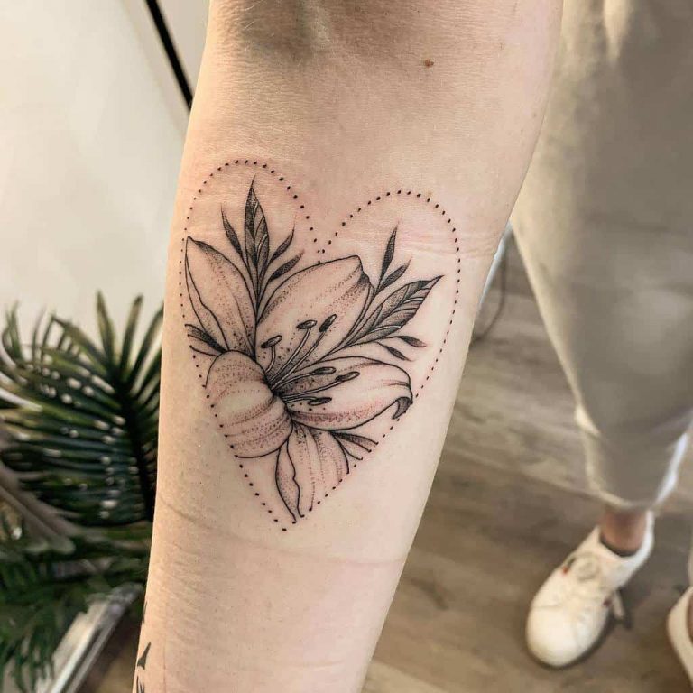 200 Amazing Lily Flower Tattoo Designs with Meanings, Ideas, and ...