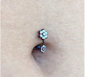 76 Awesome Floating Navel Piercing – Body Art Guru