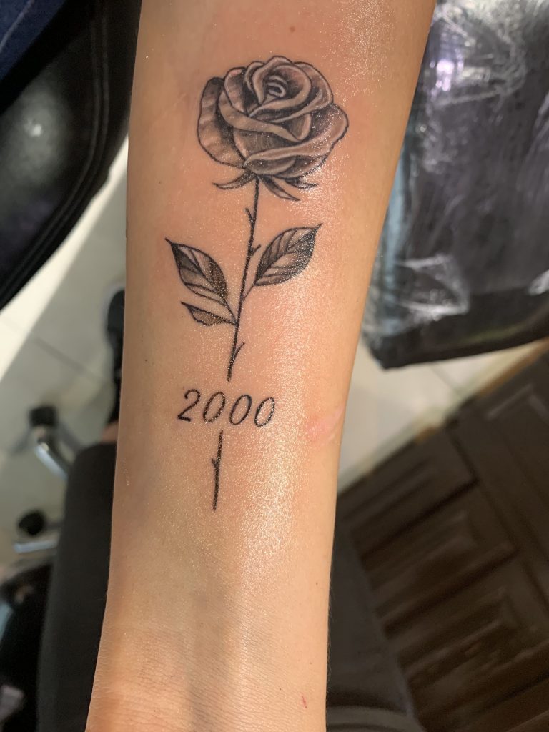 10 Amazing "2000" Tattoo Designs with Celebrities - Body Art Guru