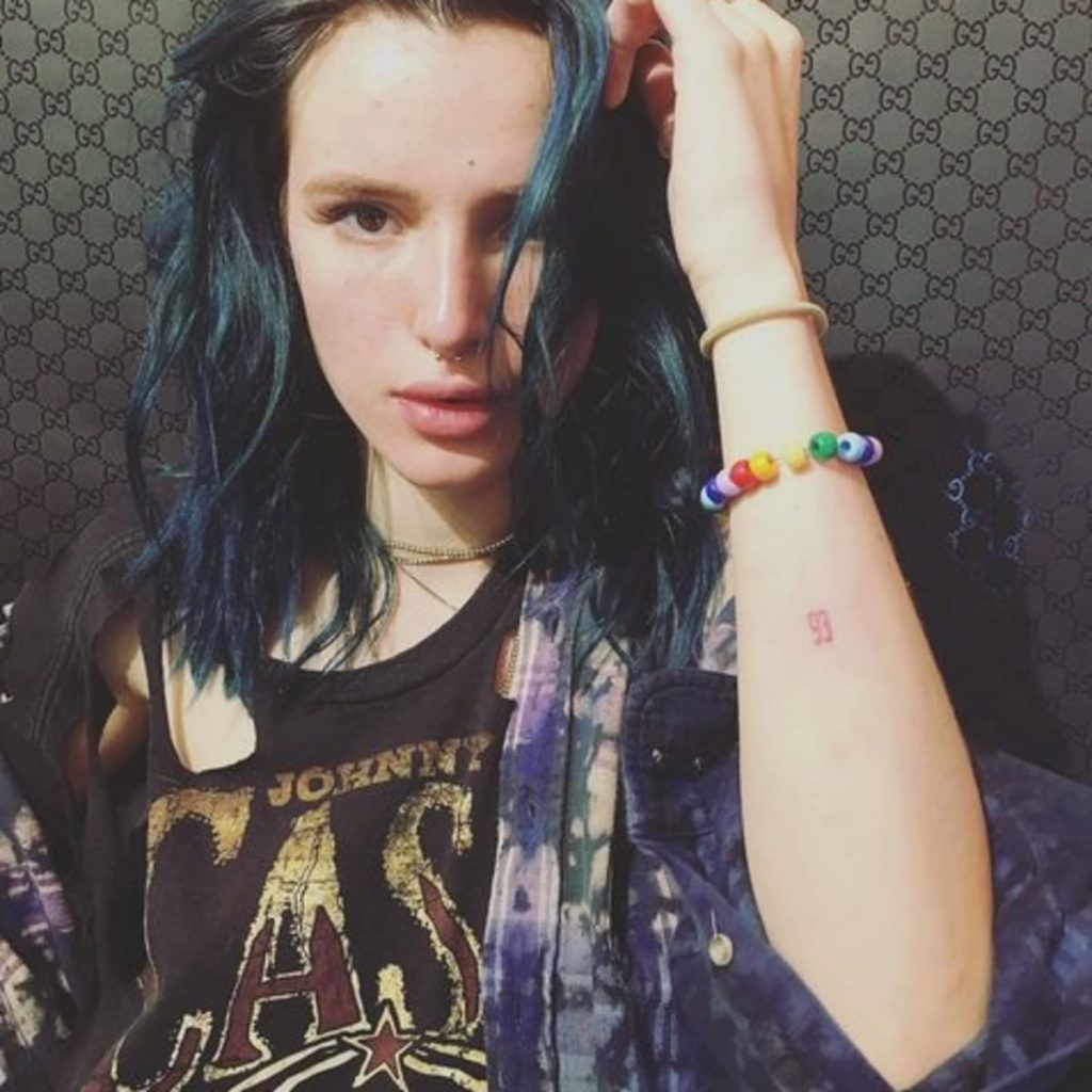 10 Amazing "1993" Tattoo Designs with Celebrities - Body Art Guru