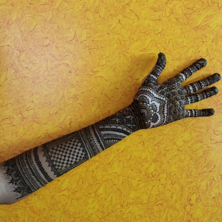 50 Traditional Gujarati Mehndi Designs - Body Art Guru