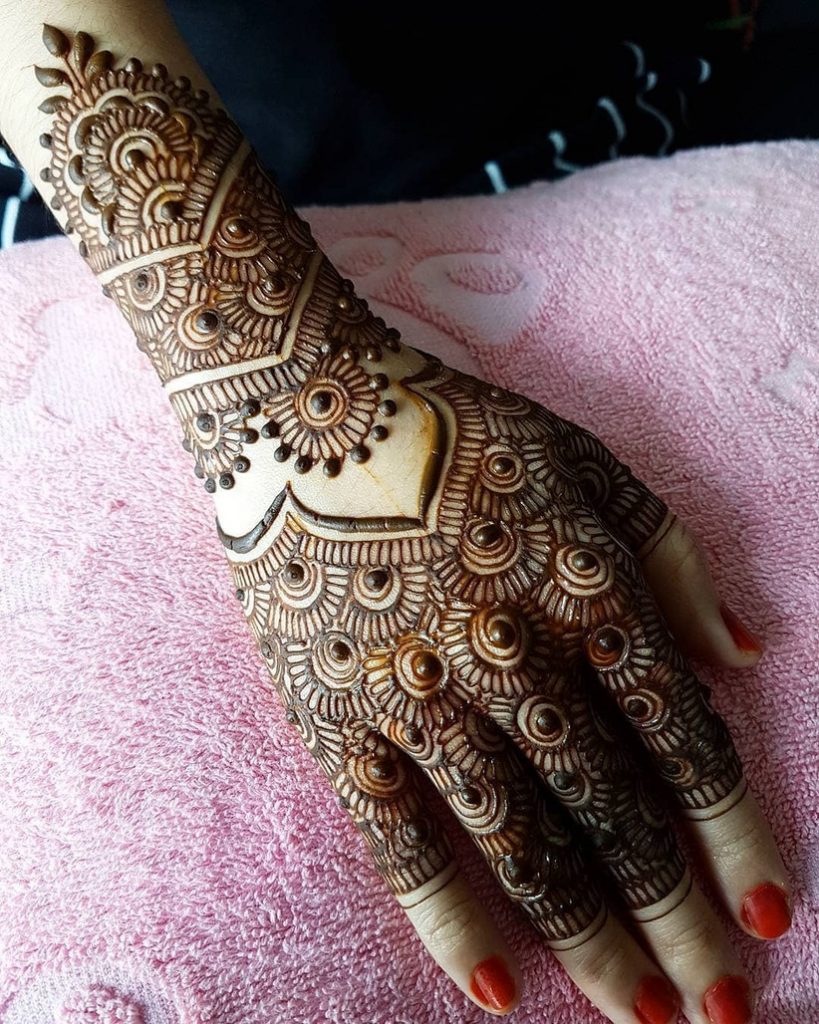 50 Traditional Gujarati Mehndi Designs - Body Art Guru