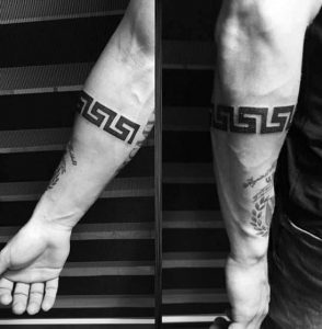 161 Minimalistic Armband Tattoo Ideas with Meanings - Body Art Guru