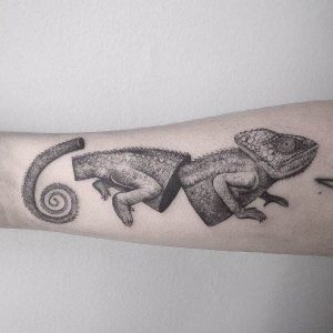 50+ Amazing Chameleon Tattoos with Meaning - Body Art Guru