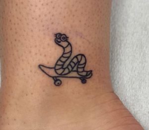35+ Amazing Earthworm Tattoos with Meanings - Body Art Guru