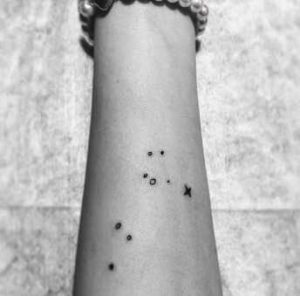 Tattoos That Can Be Hidden: 75 Clever Discreet Tattoo Designs - Body ...