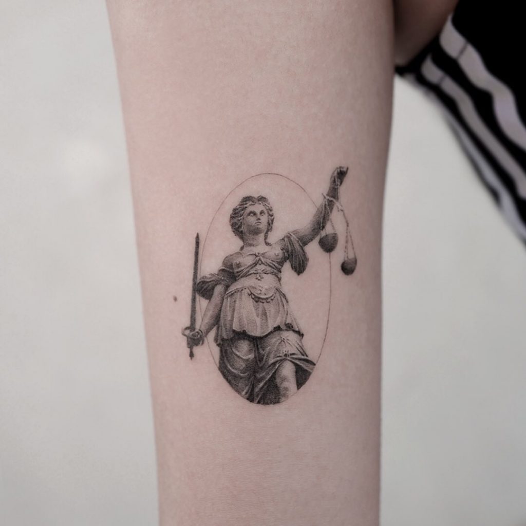 80+ 'Balanced' Lady Justice Tattoos - Body Art Guru