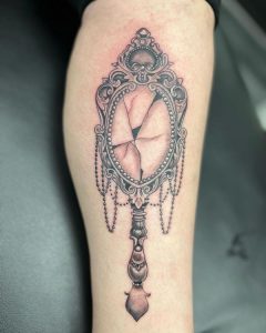 65+ Amazing Mirror Tattoos Designs with Meanings, Ideas, and ...