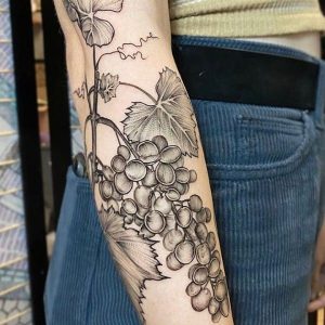 45+ Amazing Grapes Tattoos Designs with Meanings, Ideas, and ...