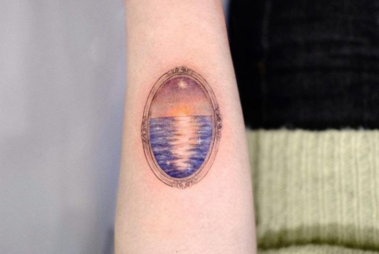 65+ Amazing Mirror Tattoos Designs with Meanings, Ideas, and ...