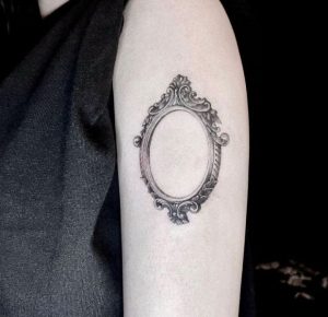 65+ Amazing Mirror Tattoos Designs with Meanings, Ideas, and ...