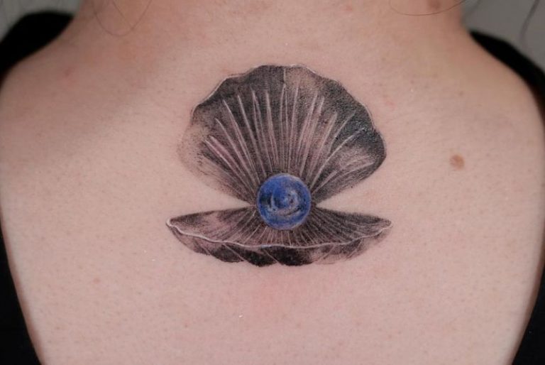 50+ Amazing Pearl Tattoos Designs with Meanings, Ideas, and Celebrities ...