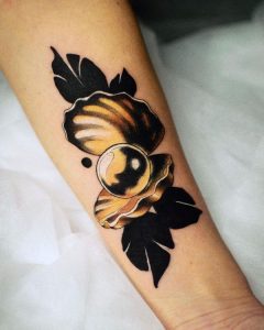50+ Amazing Pearl Tattoos Designs with Meanings, Ideas, and Celebrities ...
