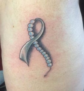 50+ Amazing Pearl Tattoos Designs with Meanings, Ideas, and Celebrities ...