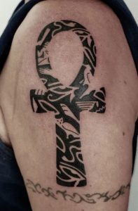 40+Amazing Ankh Tattoos with Meanings, Ideas, and Celebrities - Body ...