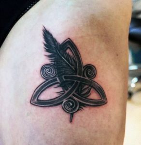 30+ Amazing Triquetra Tattoos with Meanings, Ideas, and Celebrities ...