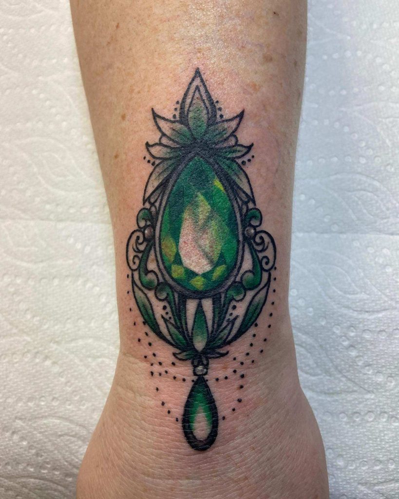 50 Incredible Emerald Tattoo Designs with Ideas with Meaning - Body Art Guru