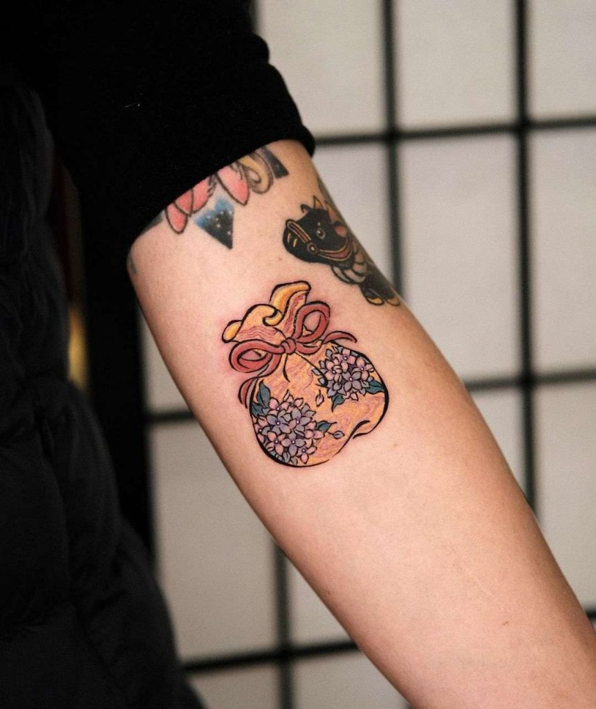 20+ Best Hydrangea Tattoo Designs with Ideas and Meanings - Body Art Guru