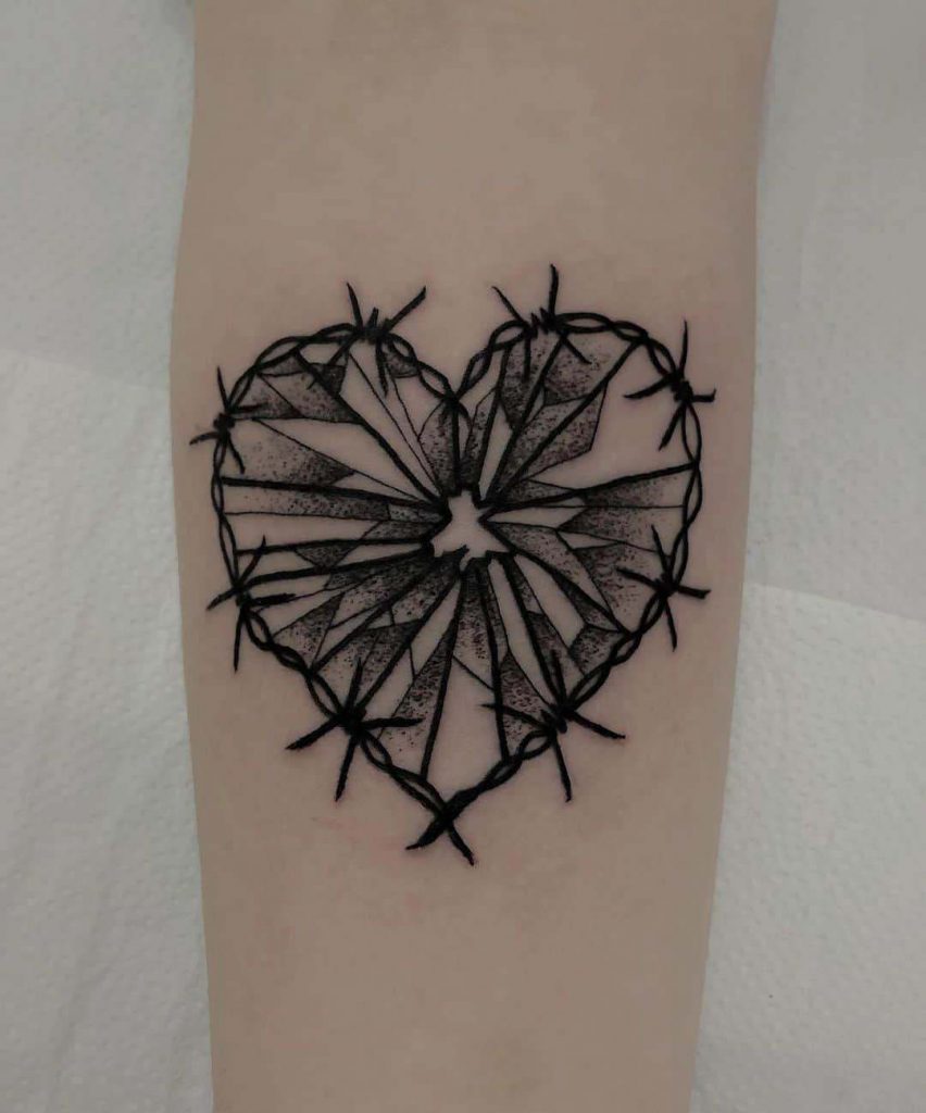 110 Heartsick Broken Heart Tattoo Designs with Meanings and Ideas ...