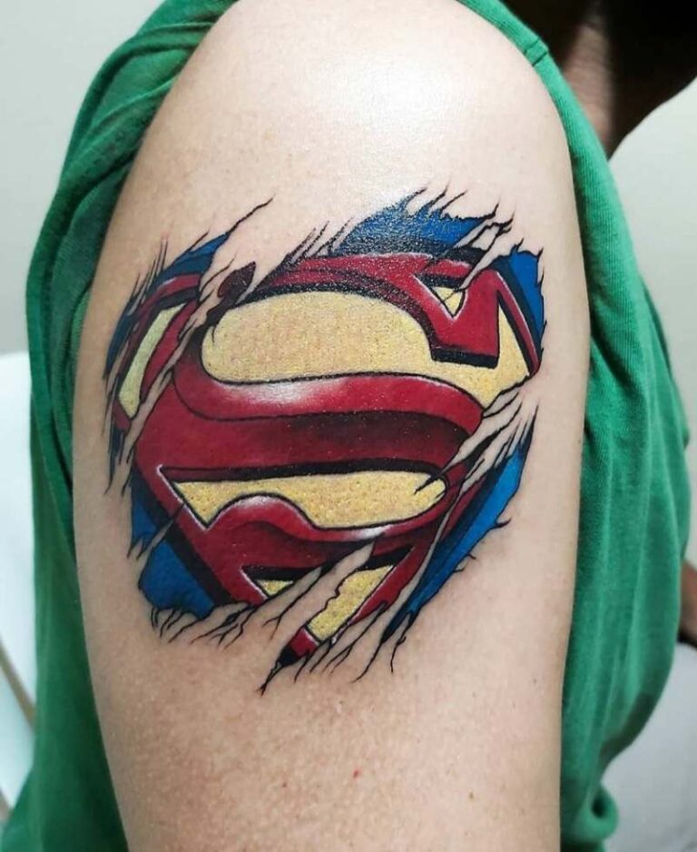100 Compelling Superman Tattoo Designs with Meanings and Ideas - Body ...